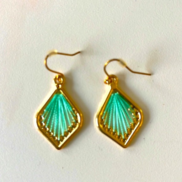 Jewelry | Newgold And Mint Green Silk Threaded Pierced Earrings Fine ...